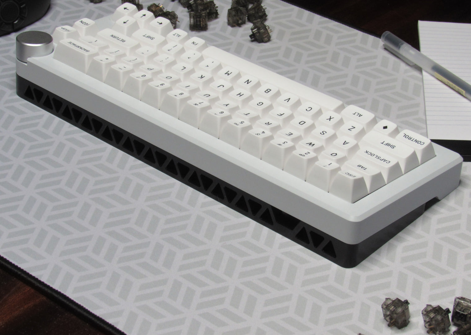 🔺 Delta 65% Mechanical Keyboard - Vala Supply