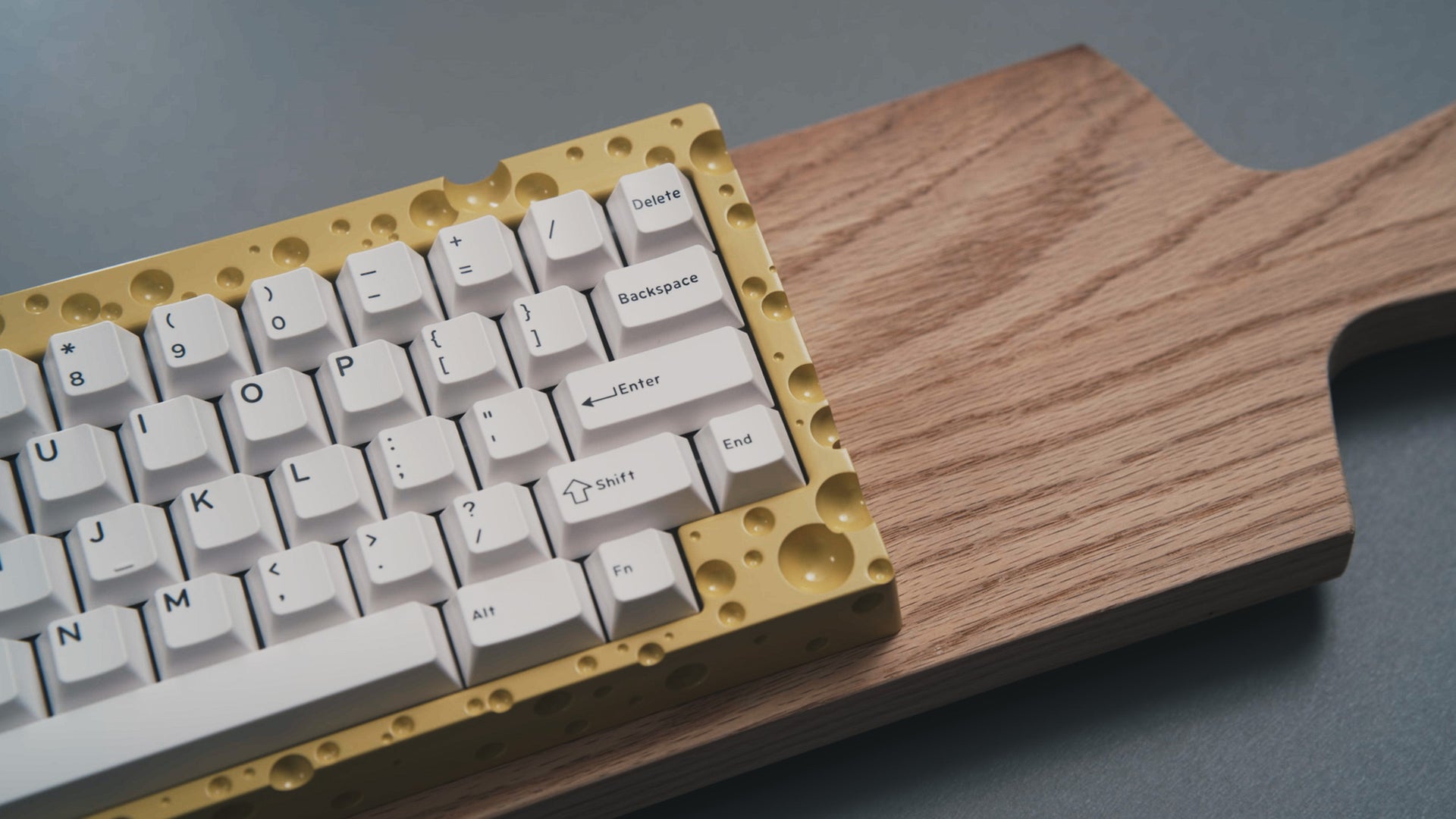 🧀 Swiss - A Cheese Mechanical Keyboard - Vala Supply