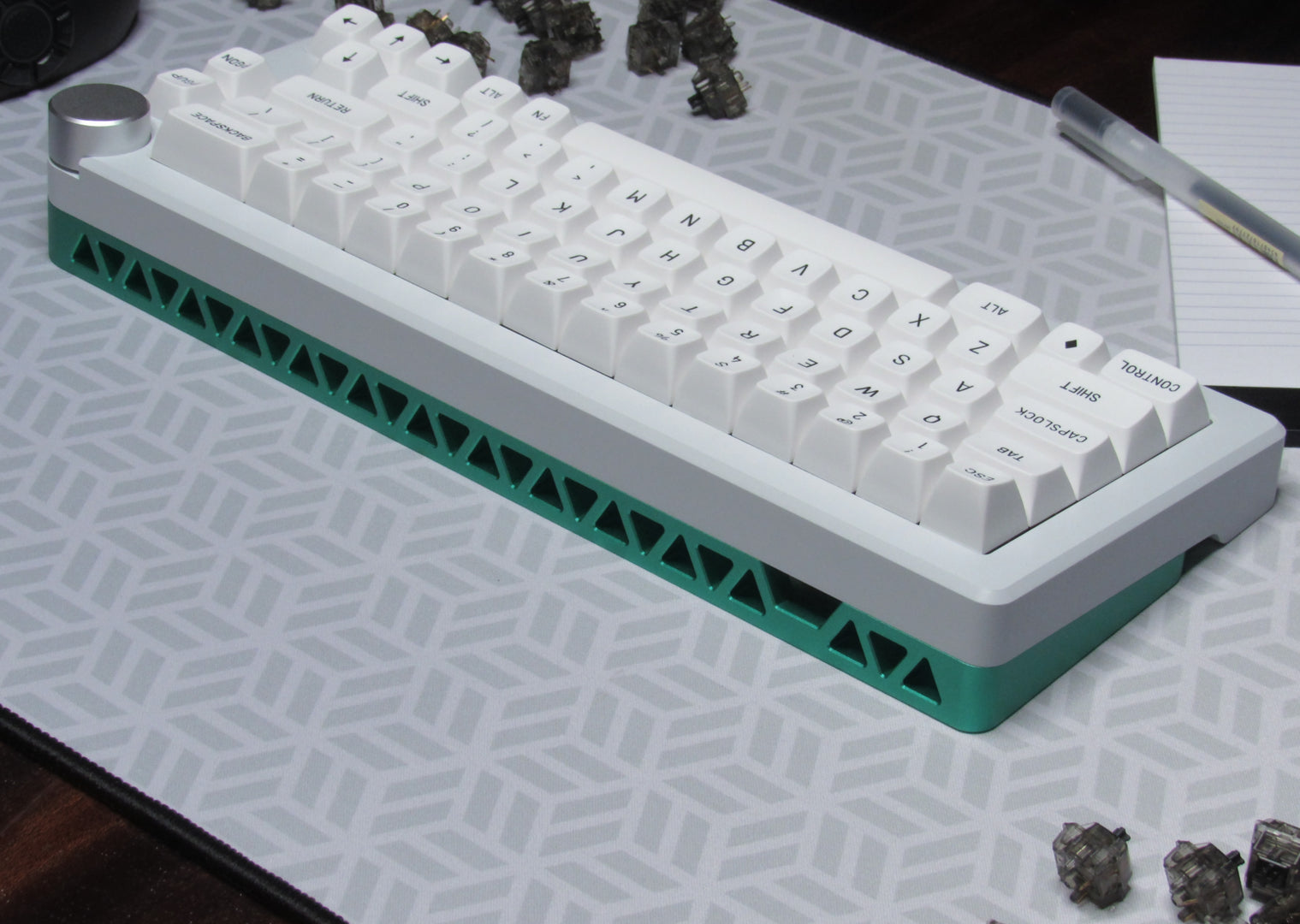 🔺 Delta 65% Mechanical Keyboard - Vala Supply