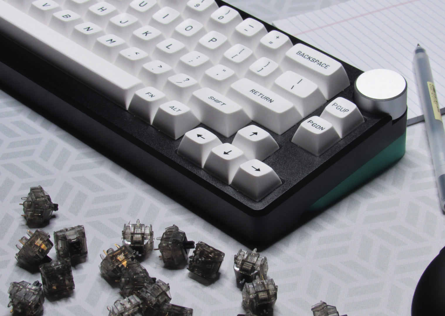 🔺 Delta 65% Mechanical Keyboard - Vala Supply